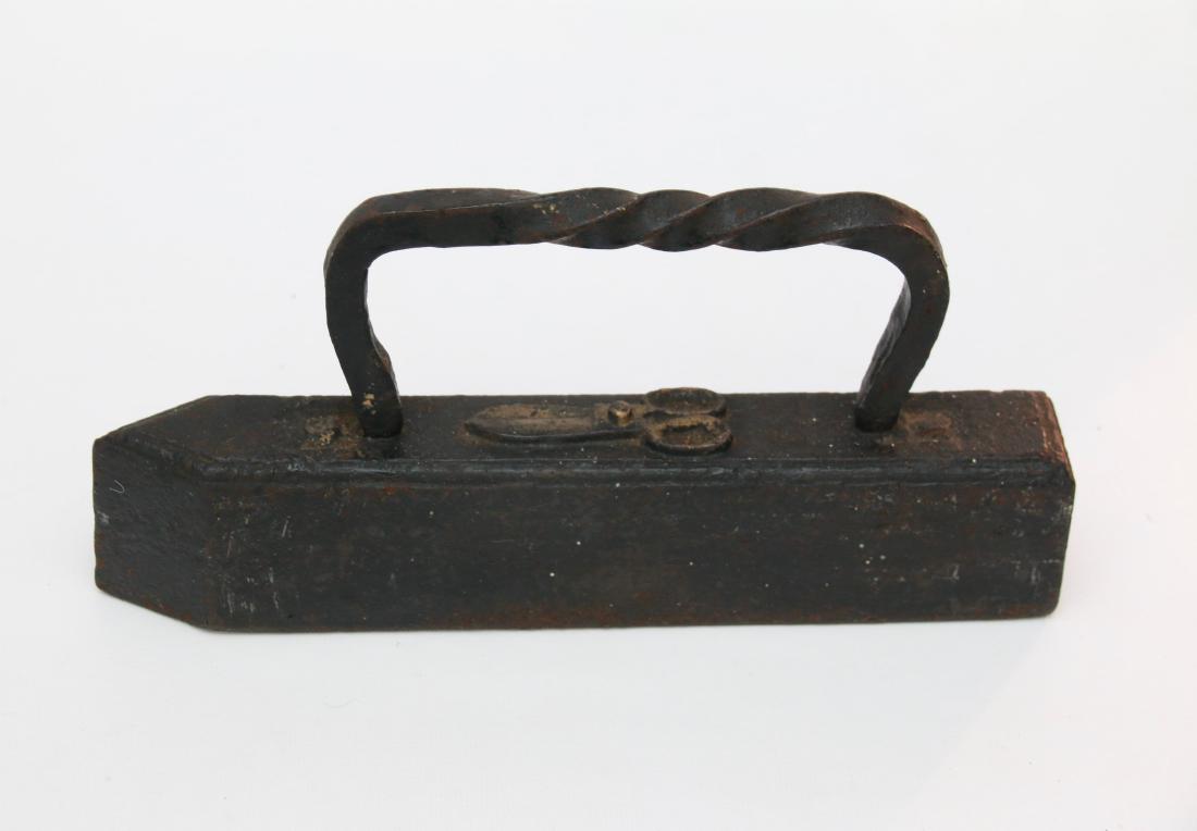 For Auction: TAILOR IRON (#12) on Aug 01, 2019 | Hartzell's Auction ...