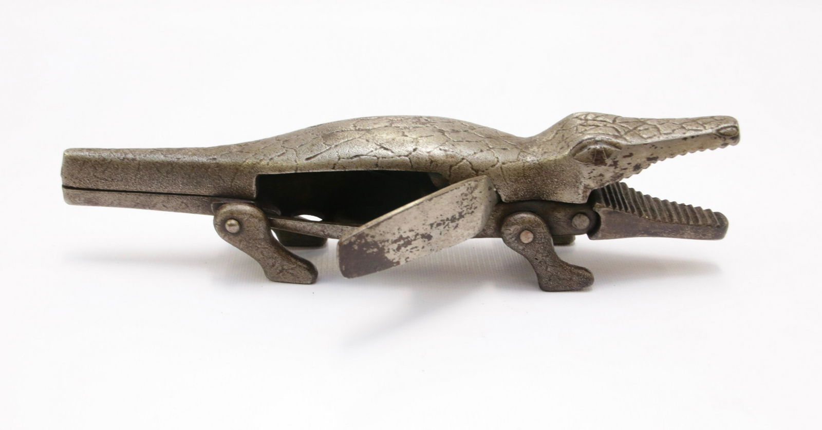 19TH CENTURY MECHANICAL CROCODILE NUTCRACKER - Feb 08, 2020 | Hartzell ...