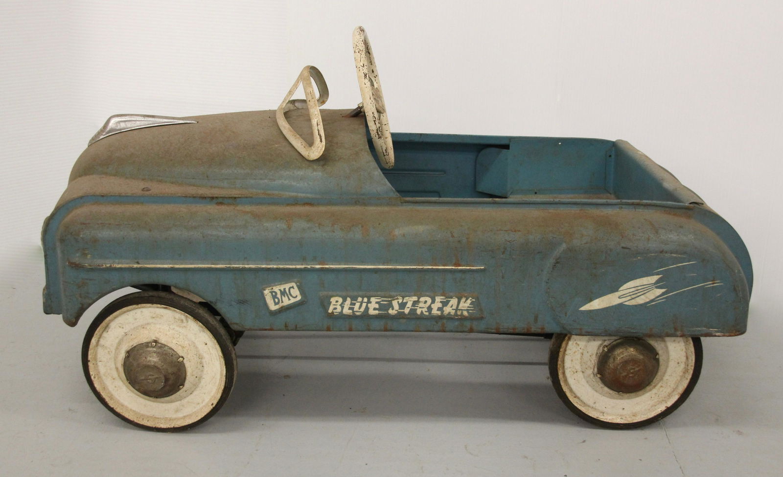 BMC PEDAL CAR | Barnebys