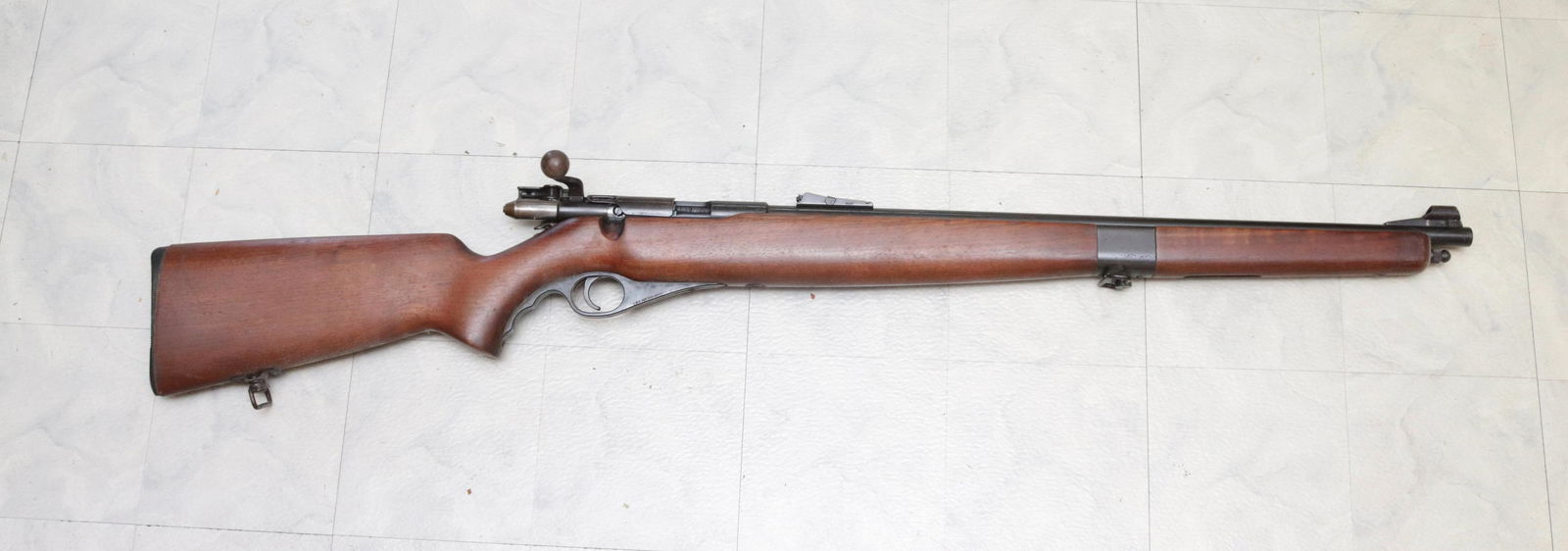 MOSSBERG 46 MODEL - Aug 07, 2020 | Hartzell's Auction Gallery, Inc. in PA