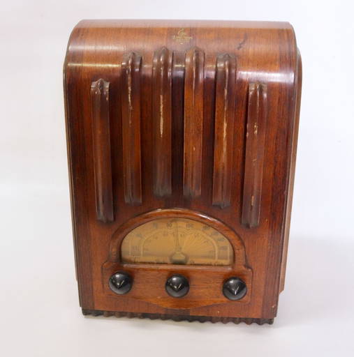 Emerson Tabletop Radio