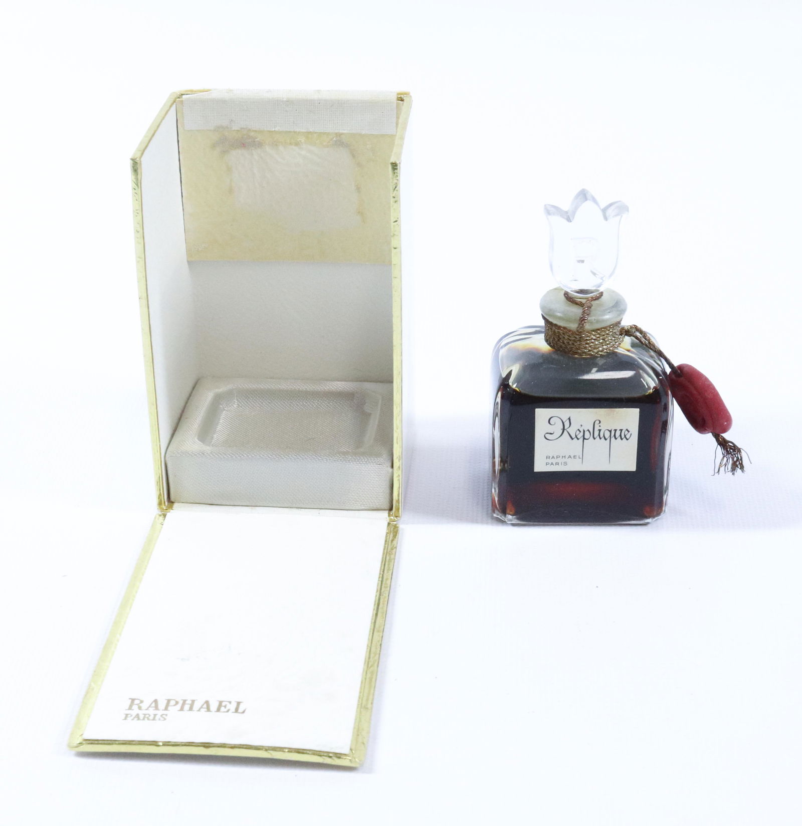 VINTAGE RAPHAEL REPLIQUE PERFUME - Jan 27, 2022 | Hartzell's Auction ...
