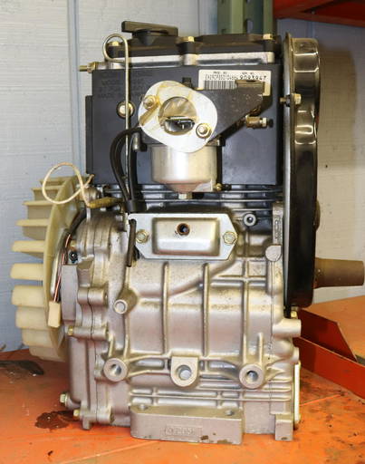 ROBIN MOTOR (#0124) on Oct 06, 2022 | Hartzell's Auction Gallery, Inc ...