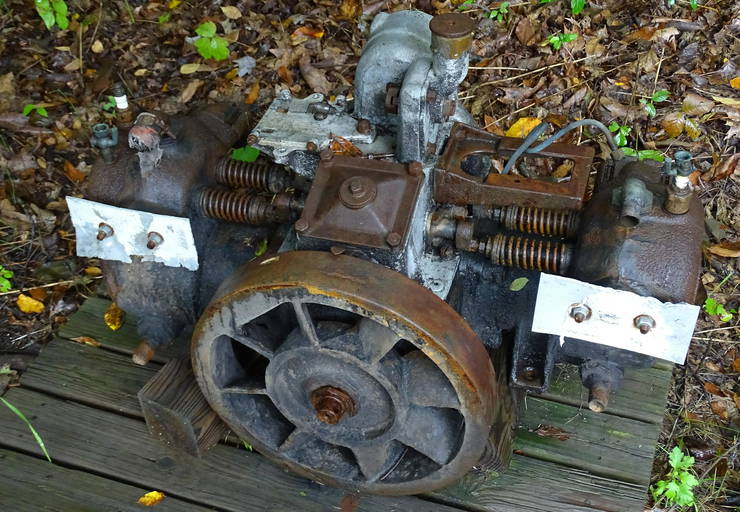ANTIQUE MOTOR - Oct 06, 2022 | Hartzell's Auction Gallery, Inc. in Nj