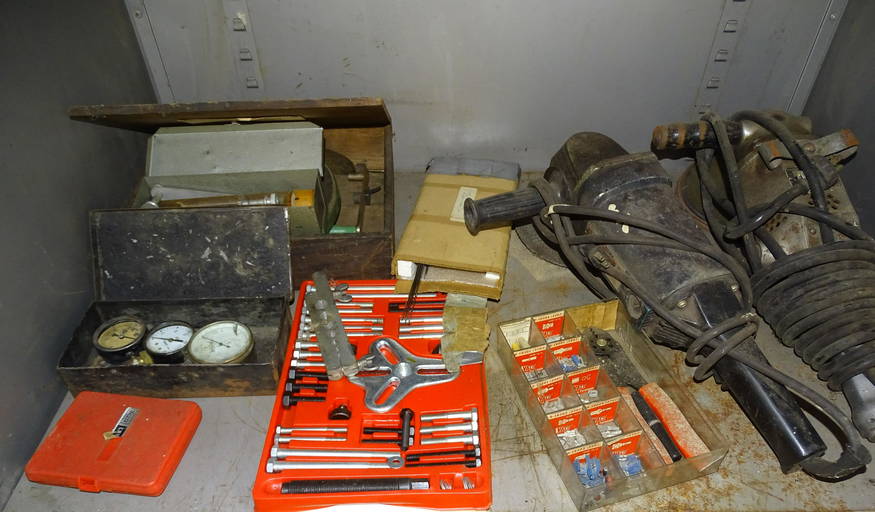 LOT OT TOOLS - Oct 06, 2022 | Hartzell's Auction Gallery, Inc. in Nj