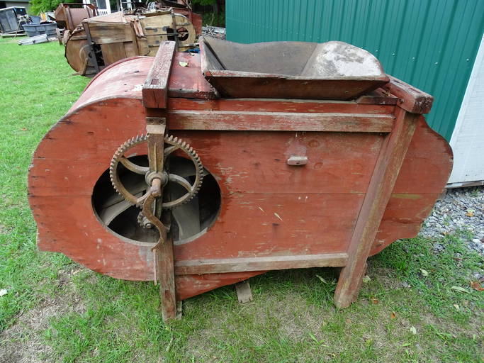 ANTIQUE GRAIN FLAIL - Oct 06, 2022 | Hartzell's Auction Gallery, Inc. in Nj