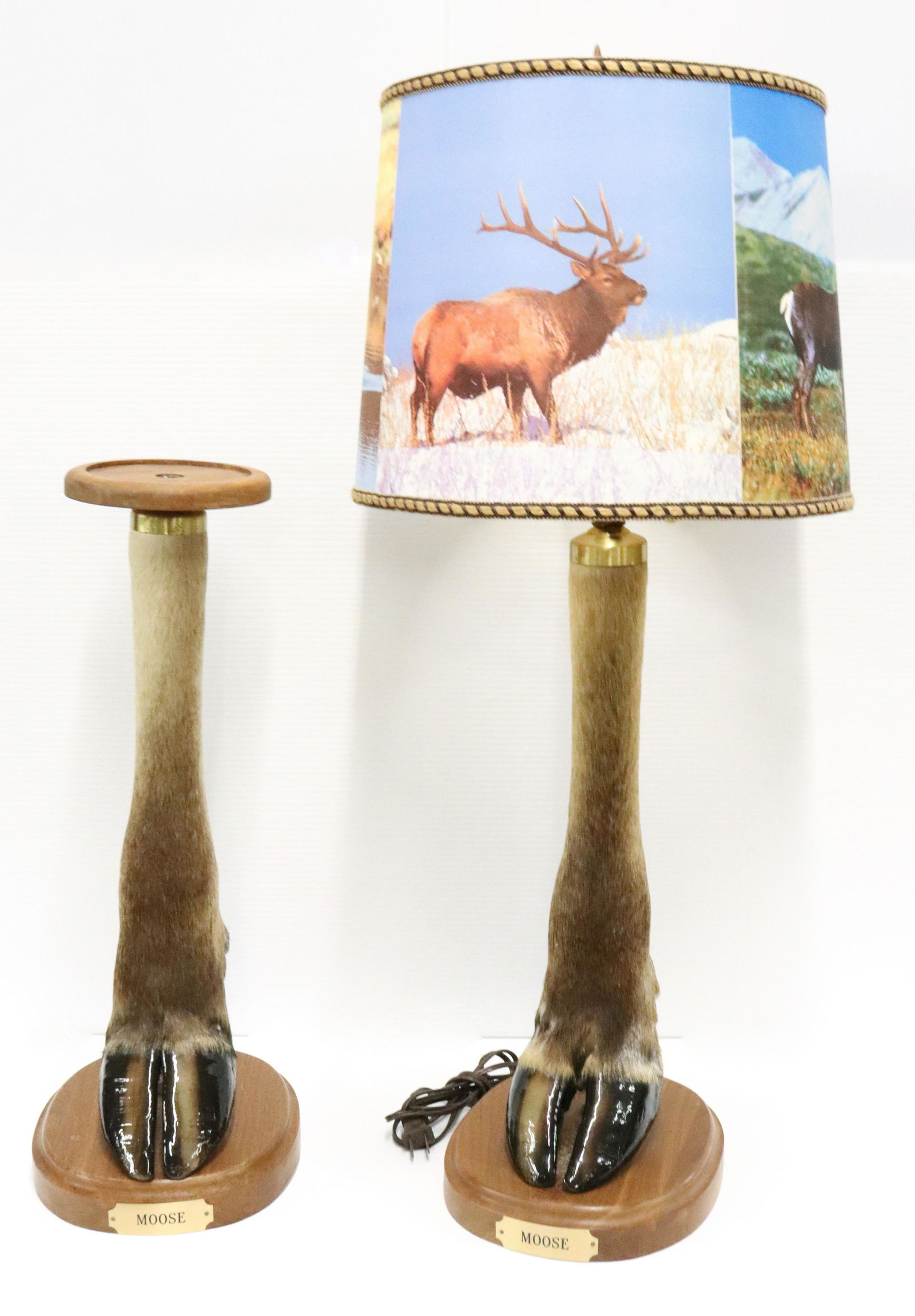 MOOSE TABLE LAMP AND LEG (#0651) on Oct 29, 2022 | Hartzell's Auction ...