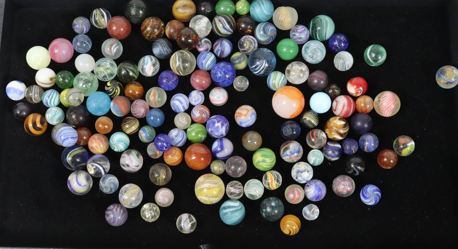 VINTAGE LOT OF MARBLES (#0439) on Nov 19, 2022 | Hartzell's Auction ...