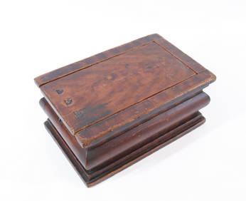 Jonas Weber Paint-Decorated Dresser Box - Jan 08, 2022 | New England ...