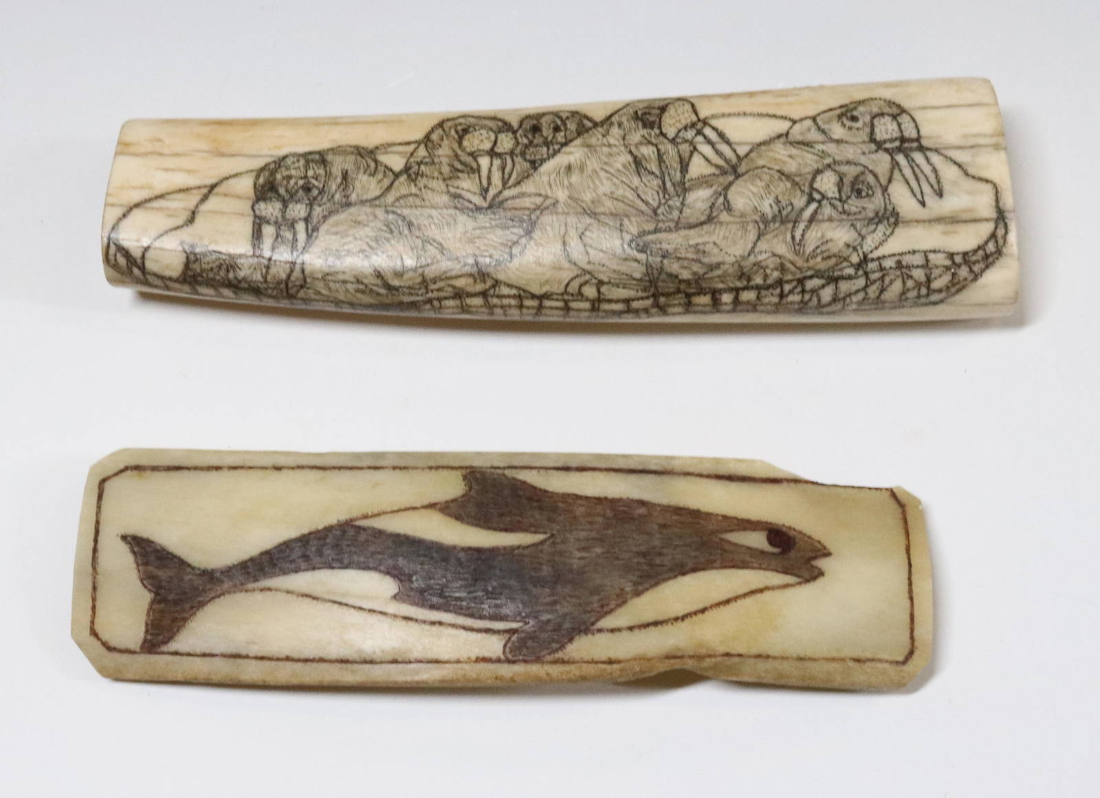 (2) INUIT BONE CARVINGS (#0268) on Mar 26, 2023 | Hartzell's Auction ...
