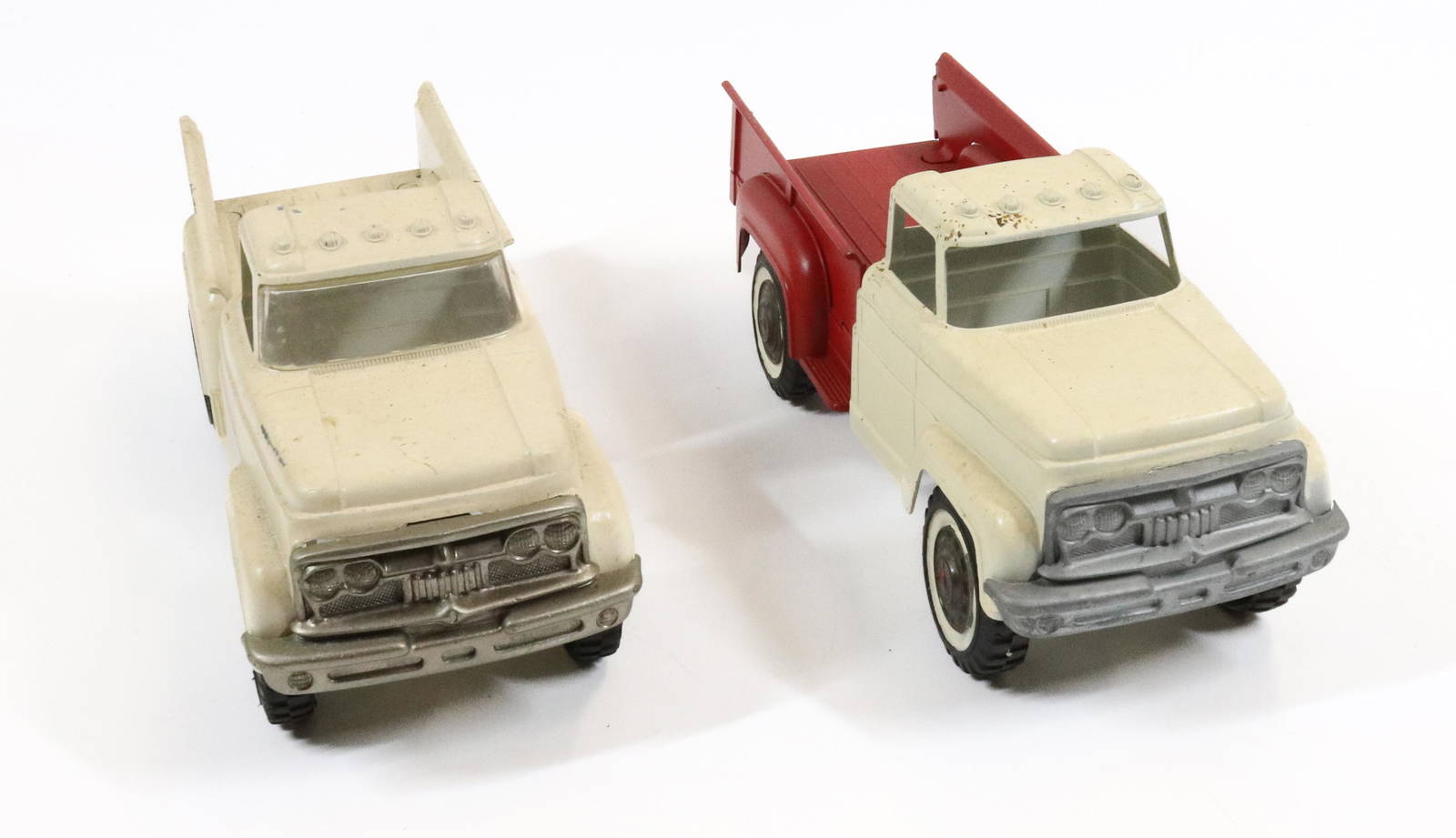 (2) Hubley Painted Metal Trucks Auction