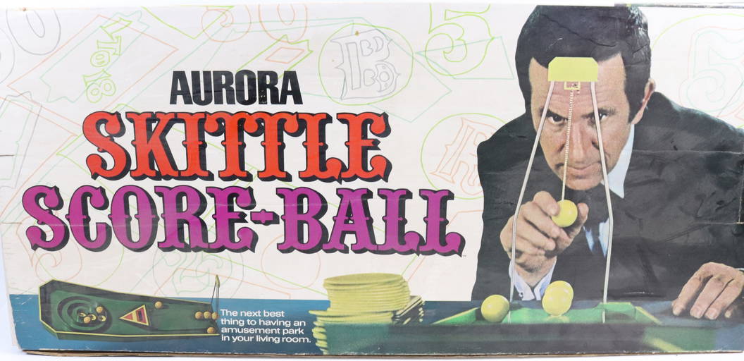 Vintage Aurora Skittle Score Ball Game