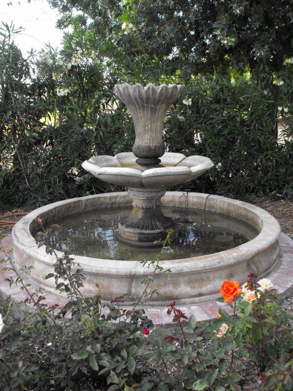 59X: Large Garden Fountain- Triple Tier- Concrete-