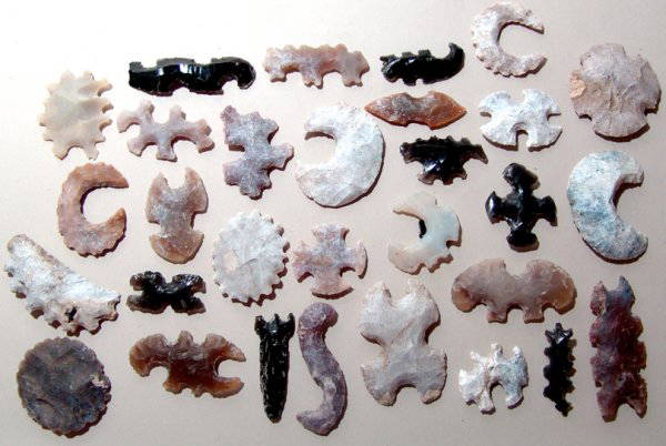 Lot Of 30 Mayan Eccentric Flint & Obsidian Blades