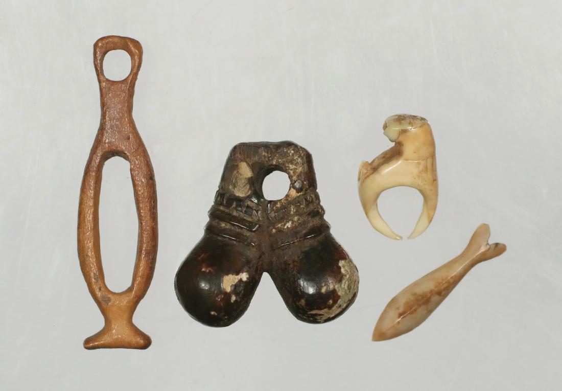 (4) MINIATURE INUIT AMULETS