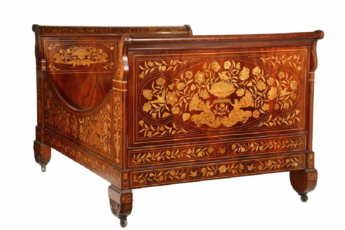 DUTCH SLEIGH BED