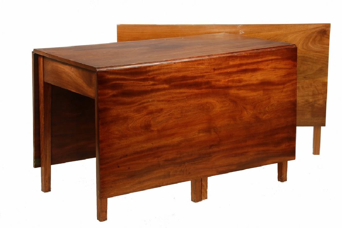 FEDERAL PERIOD DROP LEAF DINING TABLE WITH ORIGINAL