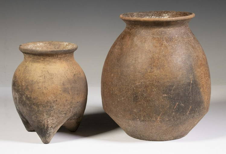 (2) Chinese Archaic Clay Pots