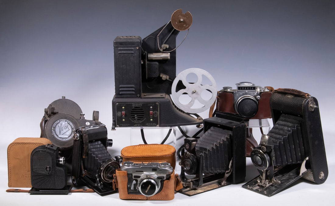(3 Trays) Camera Collectibles Auction