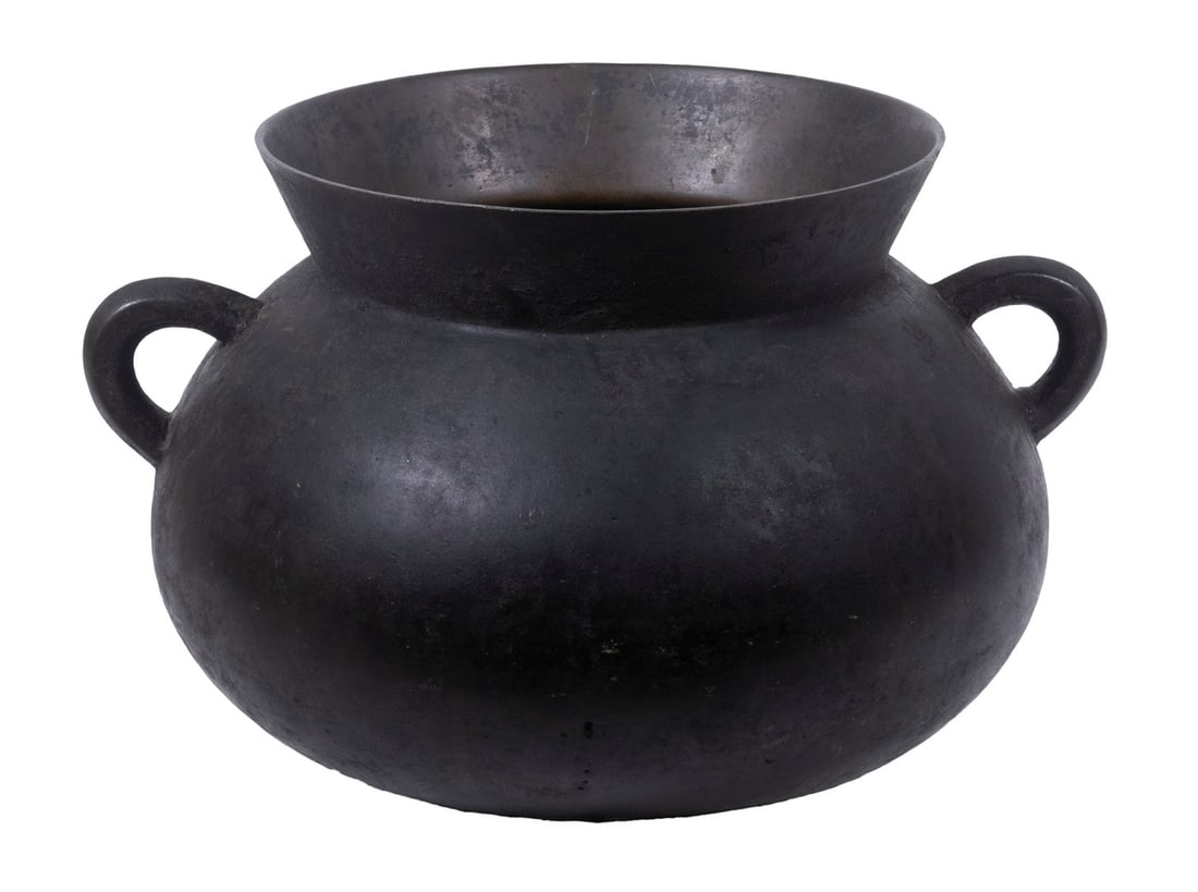 16th-17th C. Bronze Cauldron Auction