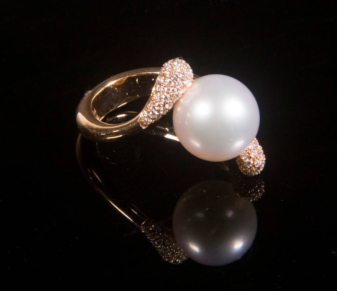 Ladies Pearl & Diamond "utopia" Ring Auction