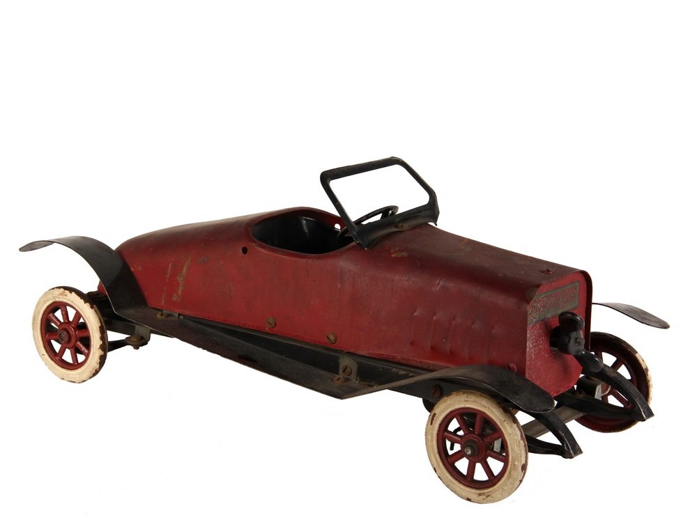 PAINTED STEEL TOY - Structo Toys 1919 Deluxe