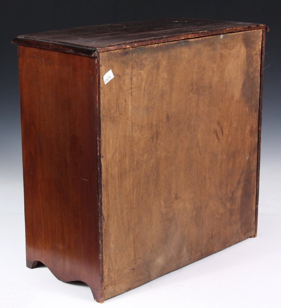 APPRENTICE MADE MINIATURE CHEST MODEL - English Period