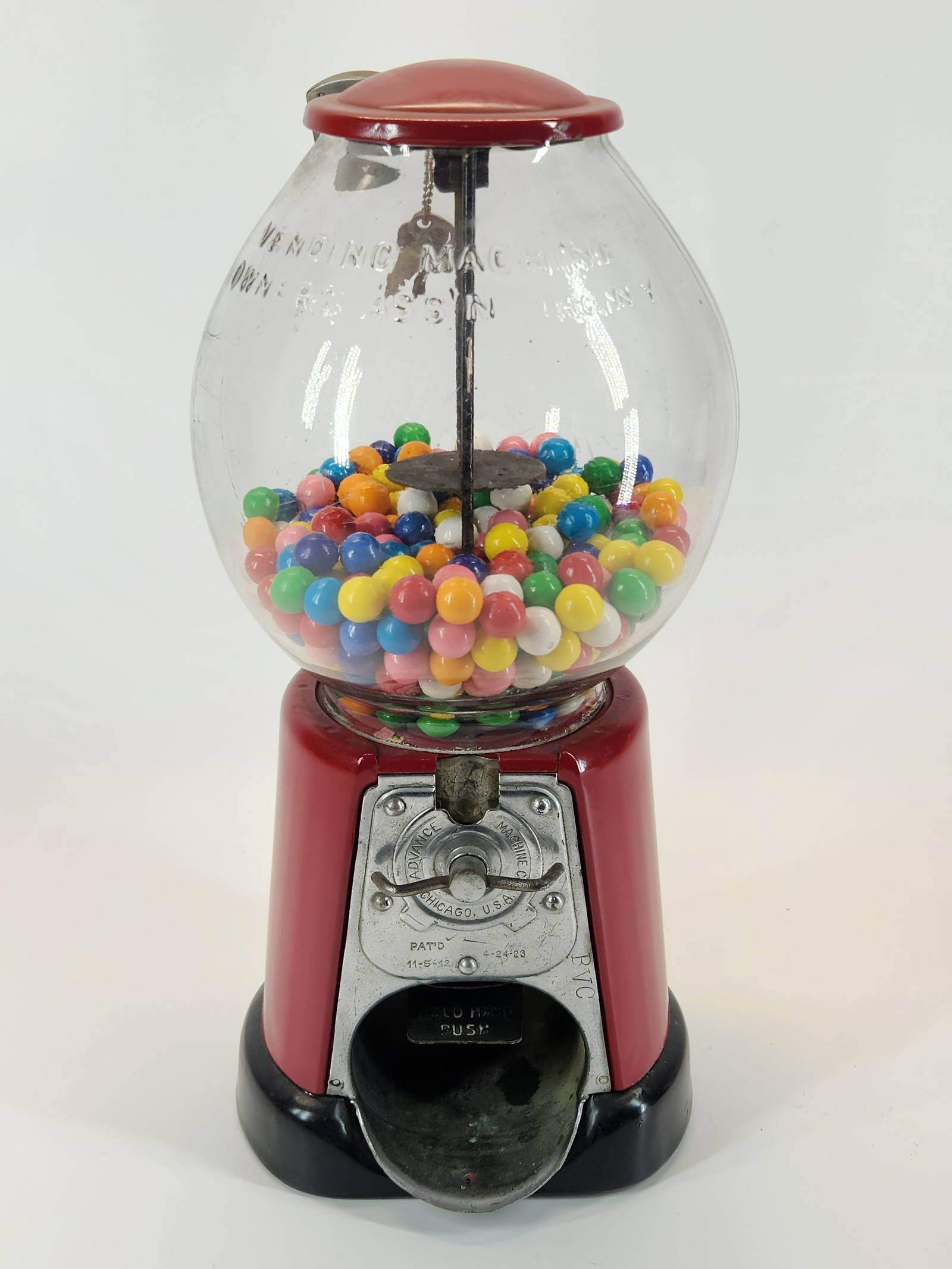 Advance Machine Co. Gumball Machine Auction
