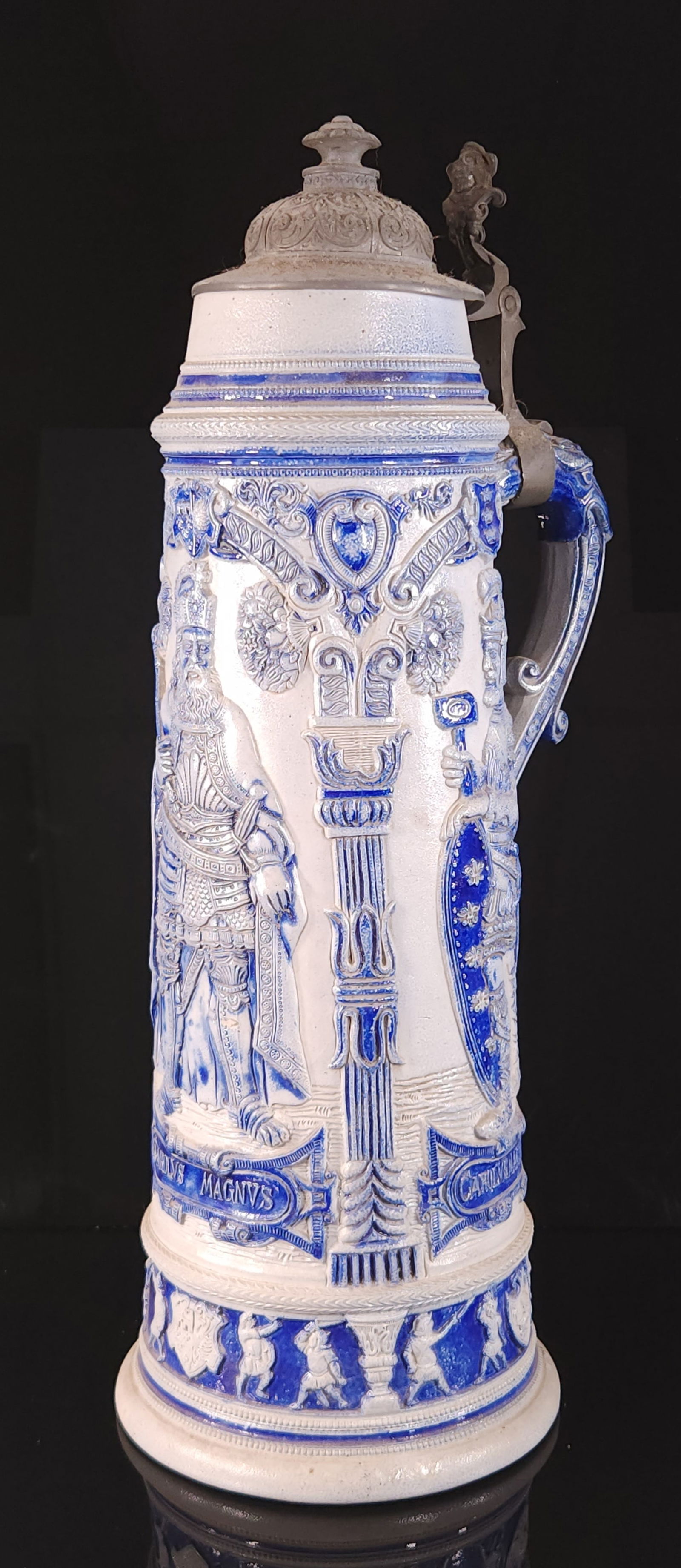 Large Antique Blue Salt Glazed German Stein - Aug 02, 2025 | Gehman ...