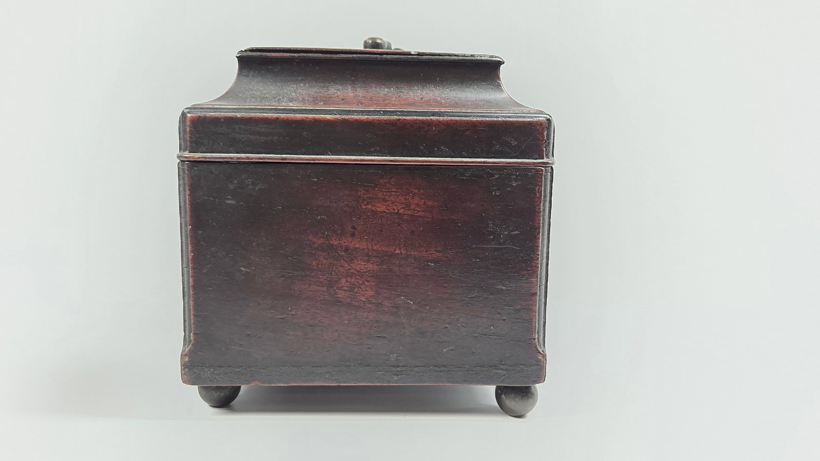 Nice Antique Mahogany Footed Game Box Tea Caddy Auction