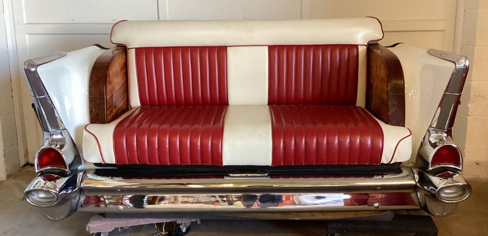 1957 Chevrolet Belair Custom Couch Auction