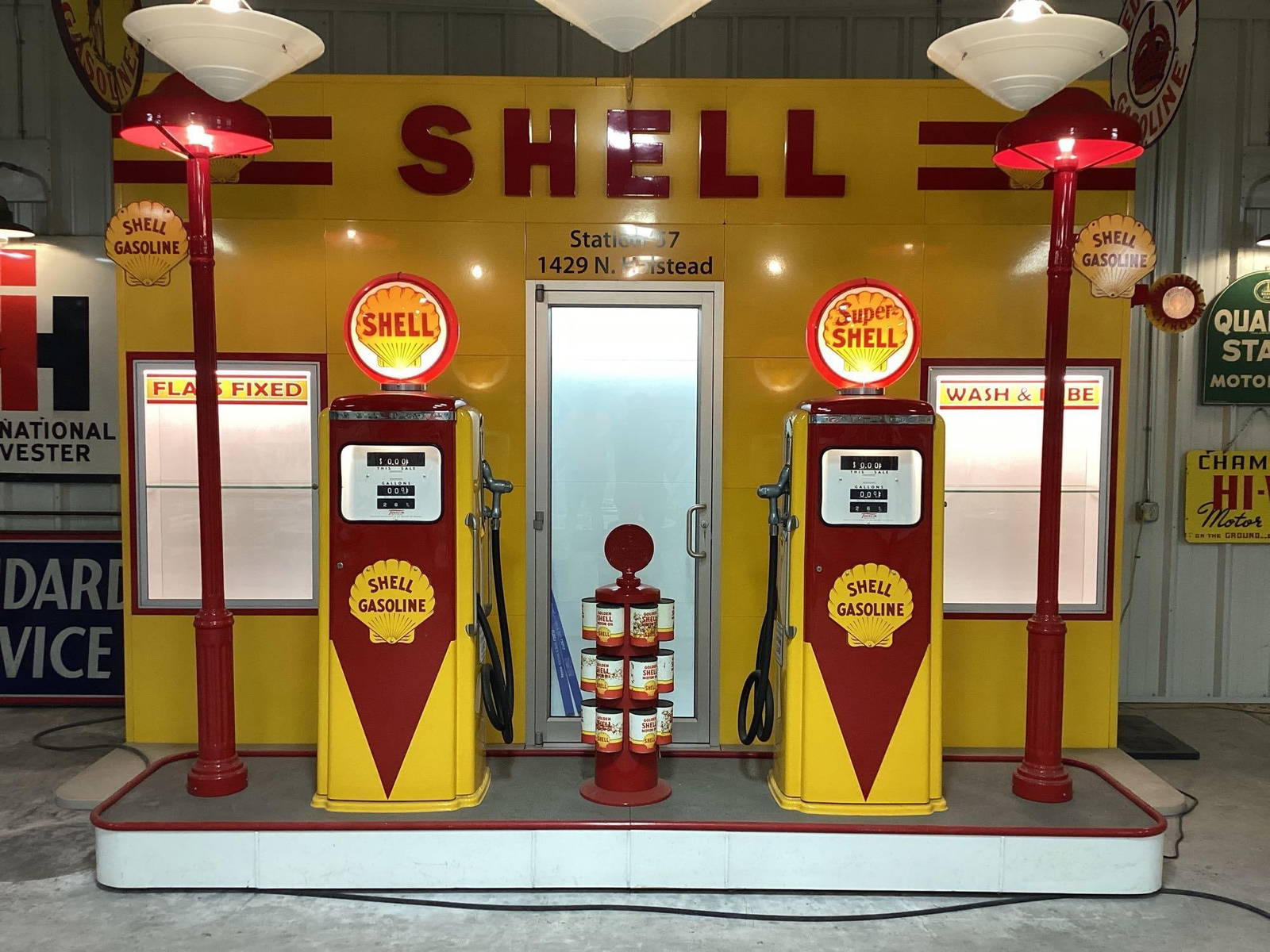 Shell Gasoline Station Island W/ Pumps Auction