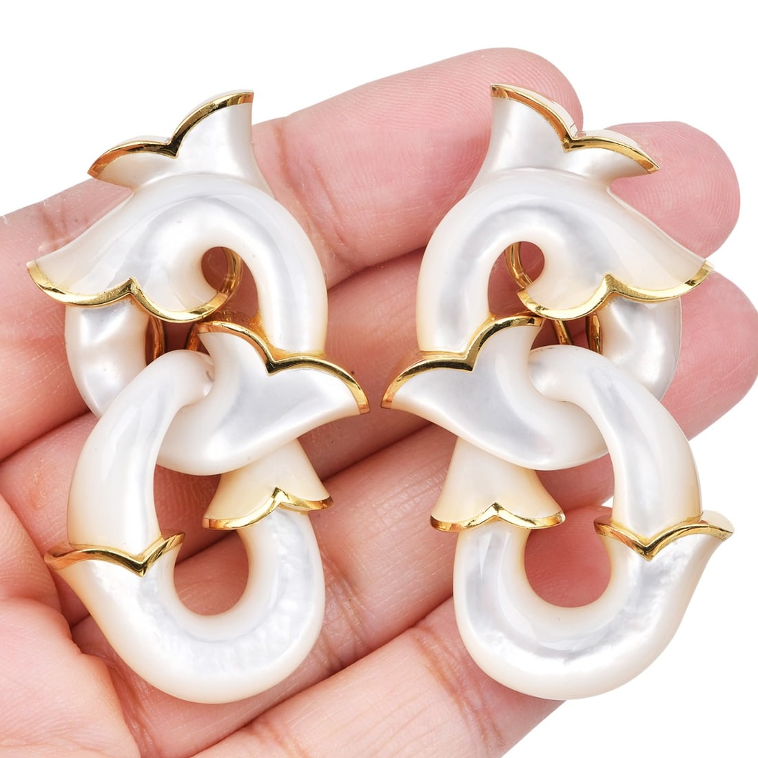 Angela Cummings Mother-of-pearl Floral 18k Gold Link Drop Earrings 42.7 ...