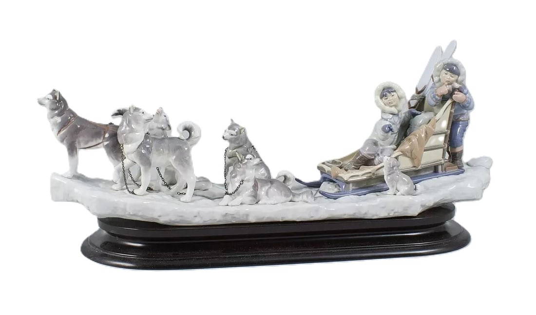 Lladro - Dog Sledding, Sculpture Auction