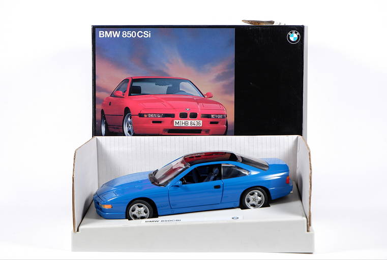 Bmw: A Revell 1:18 Scale Bmw 850csi Coupe. Blue