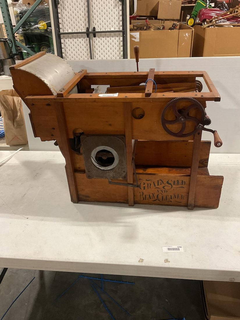 Salesman Sample Tabletop Seed Cleaner A.t.ferrell Ex. Cond. Auction