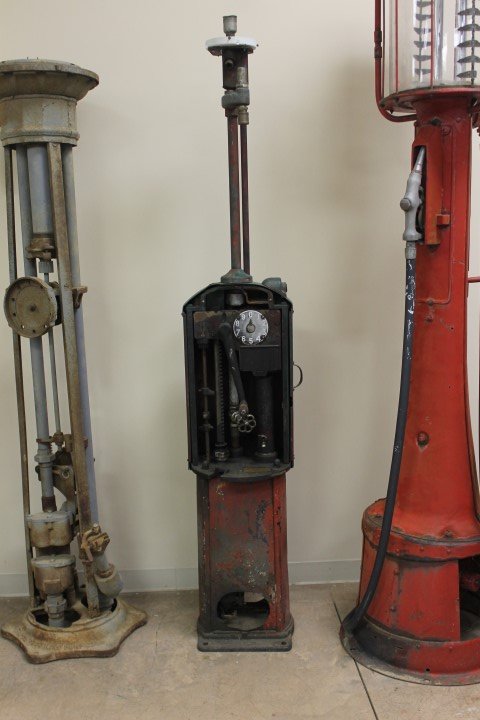 Bowser 241 10-gallon pre-visible gas pump with