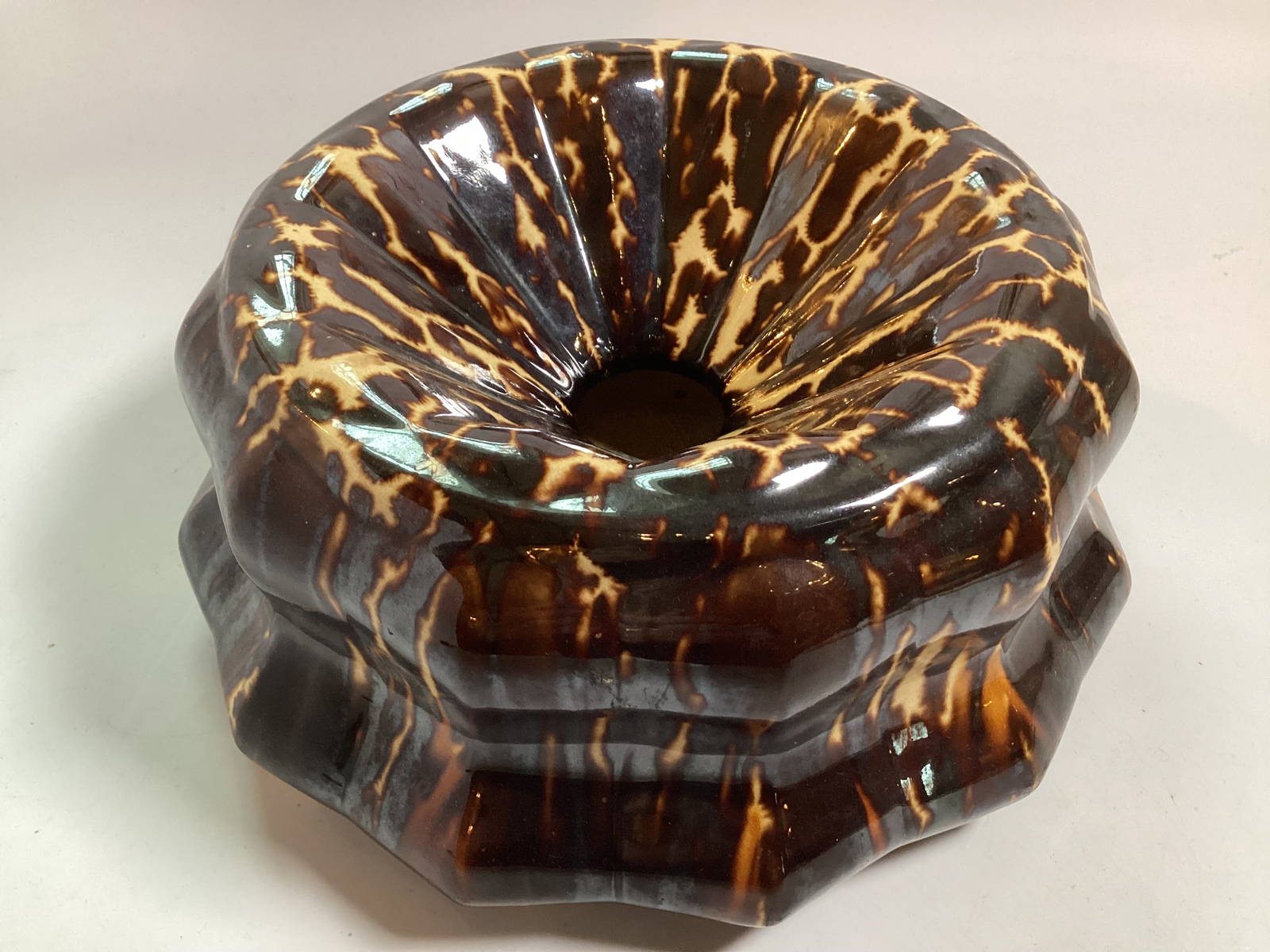 Bennington Glazed Pottery Spitoon Auction