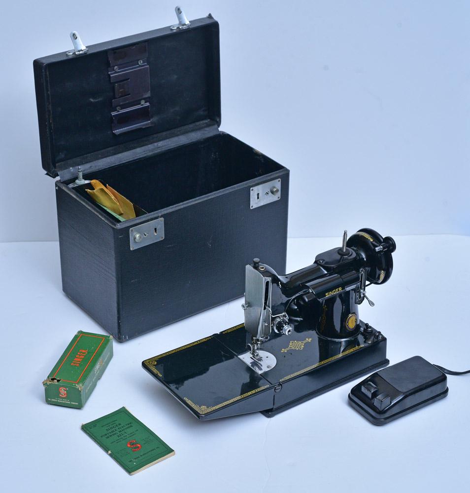 Singer Feather Weight Sewing Machine