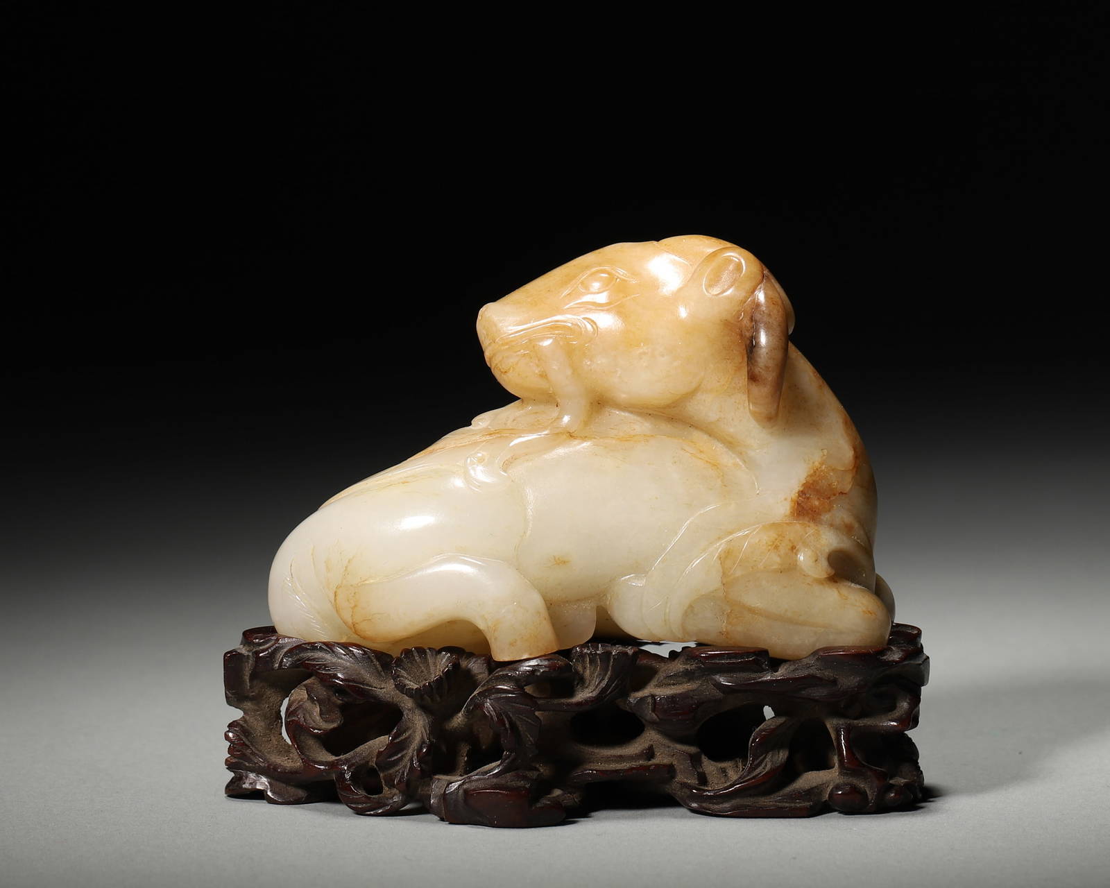A Jade Goat Ornament,qing Dynasty,china Auction