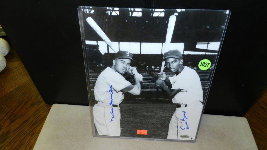 Original Autograph By Baseball's Great Sinder