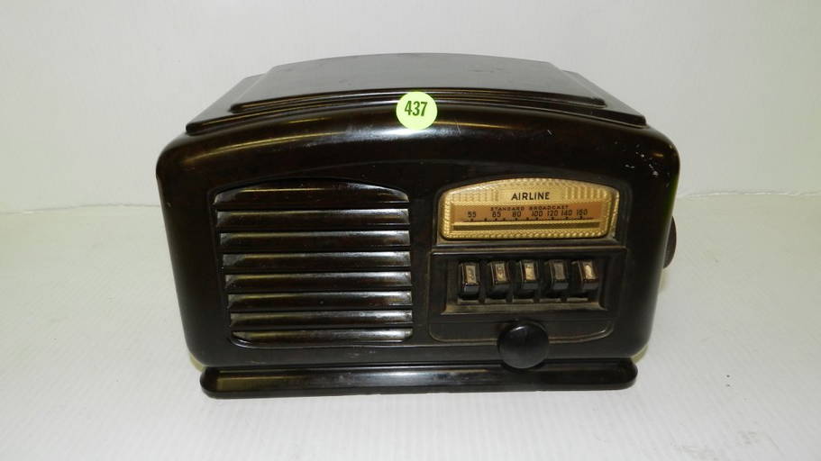 nice Airline Bakelite deco table top radio cond VG - Jan 31, 2014 ...