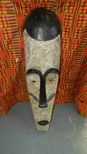 2147) Massive Hand Carved And Painted African Mask 39 X