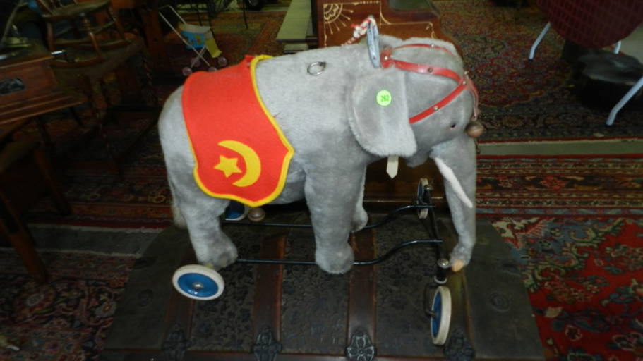 nice vintage Steiff elephant pull / riding toy with - Aug 27, 2014 ...