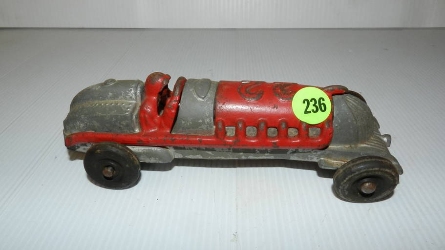 Vintage Hubley 22 Boat Tail Racer Race Car 2330