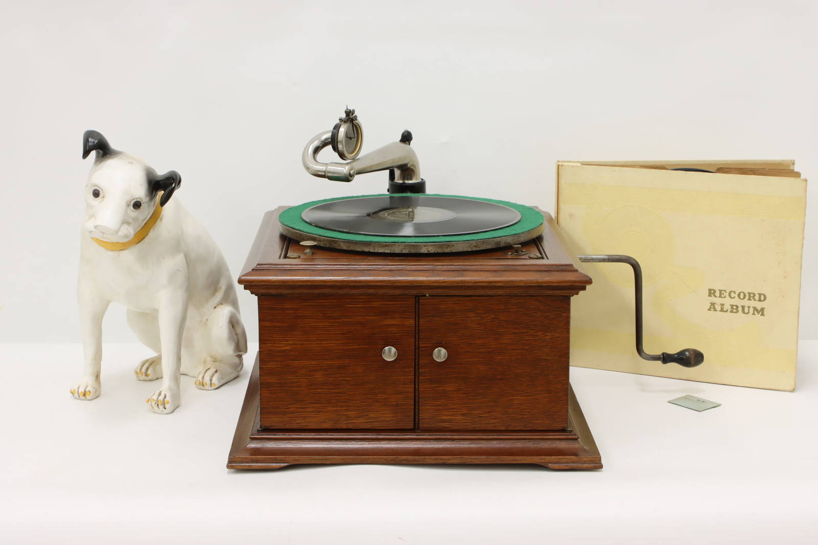 Victor Tabletop Antique Oak Vv-via Victrola Phonograph #47969 Auction