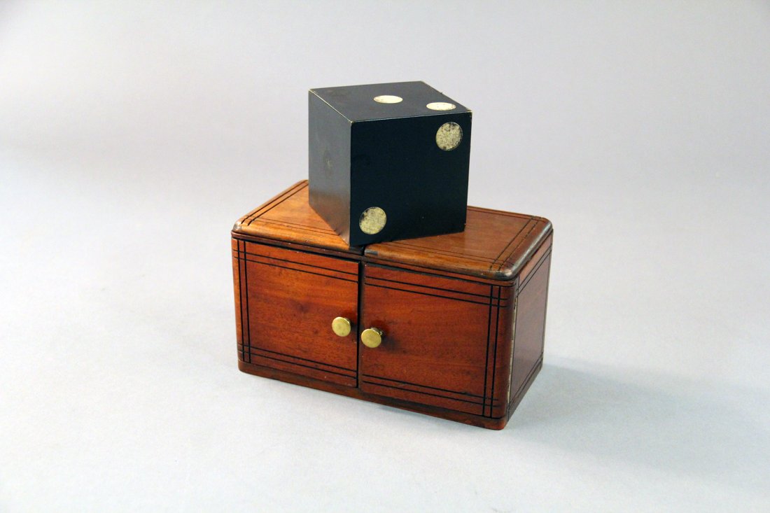 Visible Sliding Die Box