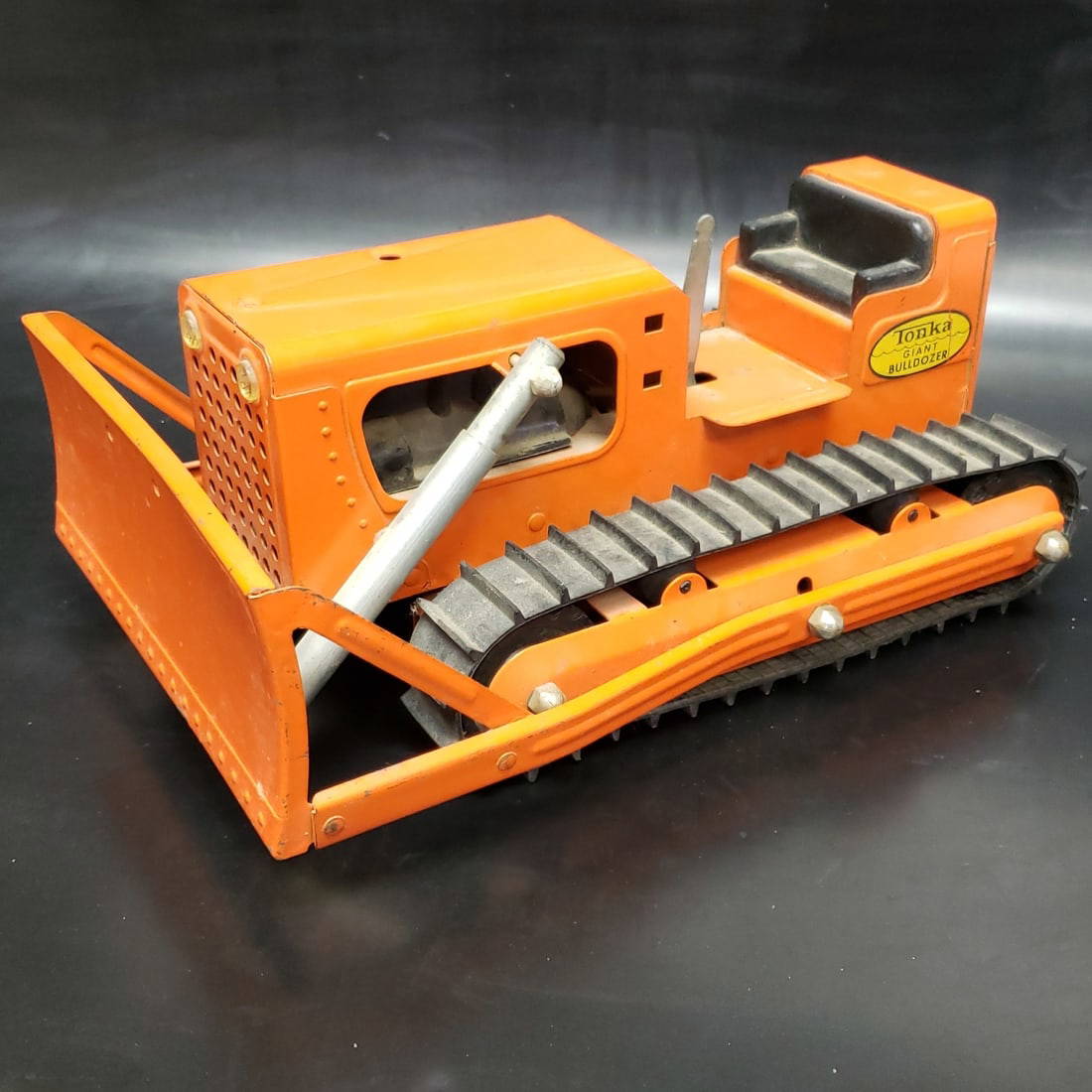 Tonka Giant Dozer - Orange 60's Pressed Steel Toy - Jun 09, 2025 ...