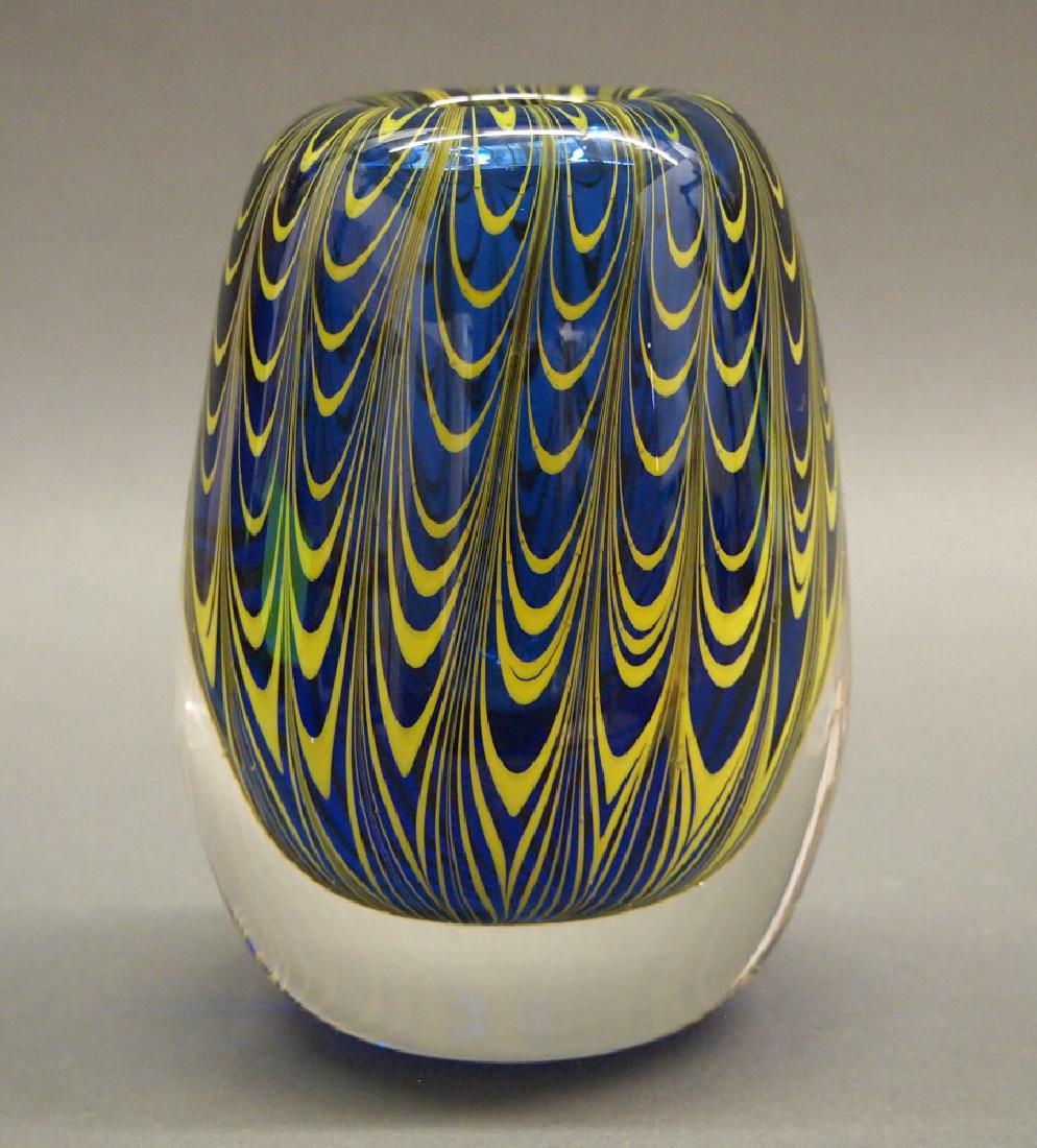 Labino art glass vase