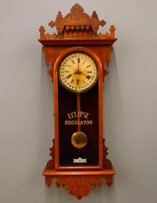 E. N. Welch Eclipse model wall clock Price Guide